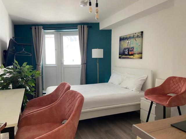 Crimscott Street, London SE1, Studio to rent, £1,700 pcm | PrimeLocation