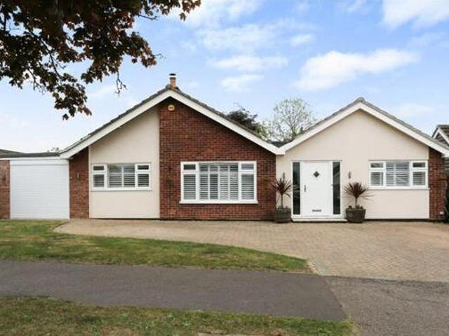 Cringleford, Brettingham Avenue, Norwich, 4 Bedroom Bungalow