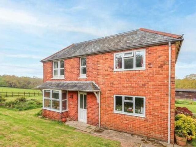 Cripps Corner Road, Staplecross, 4 Bedroom Farm