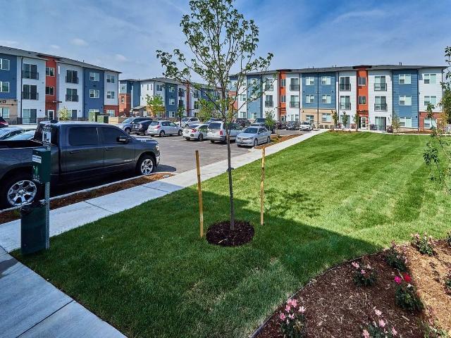 CRISMAN II APARTMENTS 1 Bedroom Apartment for Rent at 680 State Highway 66, Longmont, CO 80504
