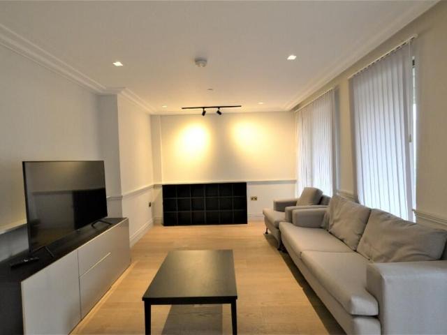 Crisp Road, London W6, 2 bed flat to rent, £3,680 pcm | PrimeLocation