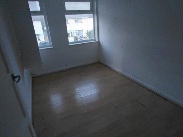 Crispin Crescent, Croydon CR0, 3 bed terraced house to rent, £1,850 pcm | PrimeLocation