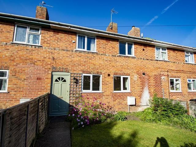 Crispin Place, Wallingford, Oxfordshire OX10, 2 bed terraced house to rent, £1,600 pcm | PrimeLocation