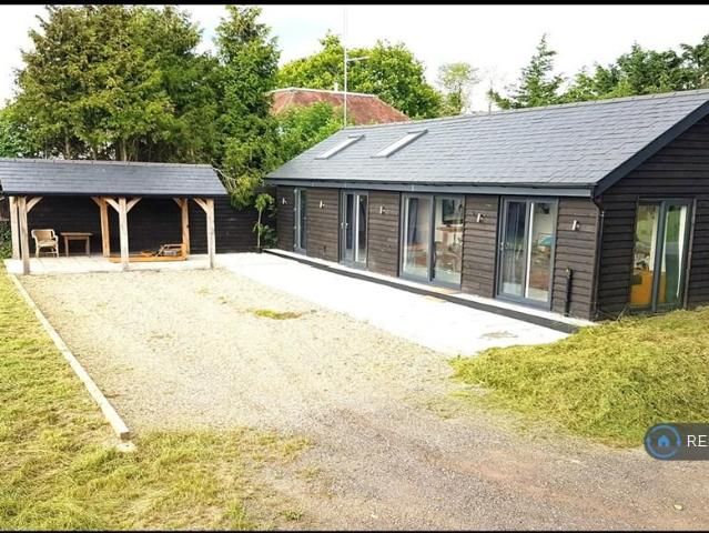 Crumps Lane, Ulcombe, Maidstone, ME17 2 bed bungalow to rent £1,795 pcm £414 pw