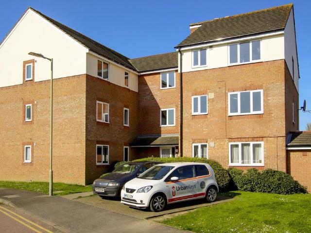 Crusader Way, Watford WD18, 2 bed flat to rent, £1,600 pcm | PrimeLocation