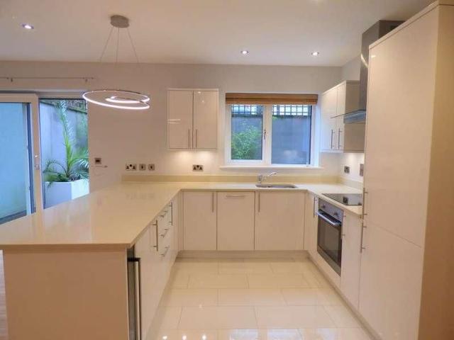 Crystal Mount, Albert Road North, Malvern, WR14