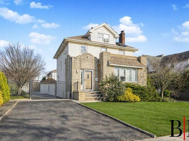 Crystal Ave, Staten Island, Home For Sale