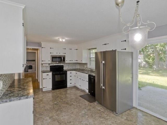 Crystal Brook Dr, Springfield, Home For Sale