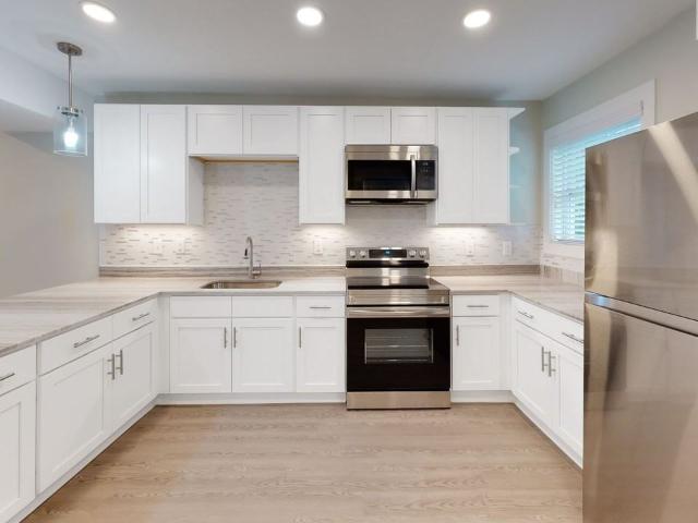 Crystal Gardens 2 Bedroom Home for Rent at 2601 Roosevelt Hwy, Atlanta, GA 30337