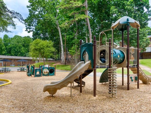 Crystal Grove Townhomes 2 Bedroom Home for Rent at 2609 Charlestown Dr, College Park, GA 30337