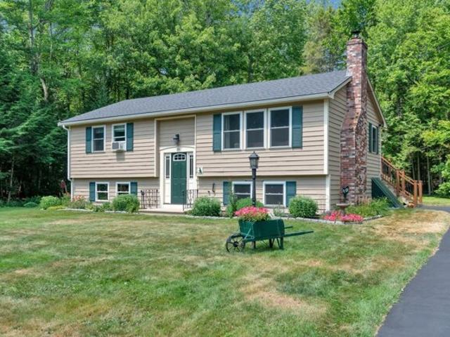 Crystal Ln, Cumberland, Home For Sale
