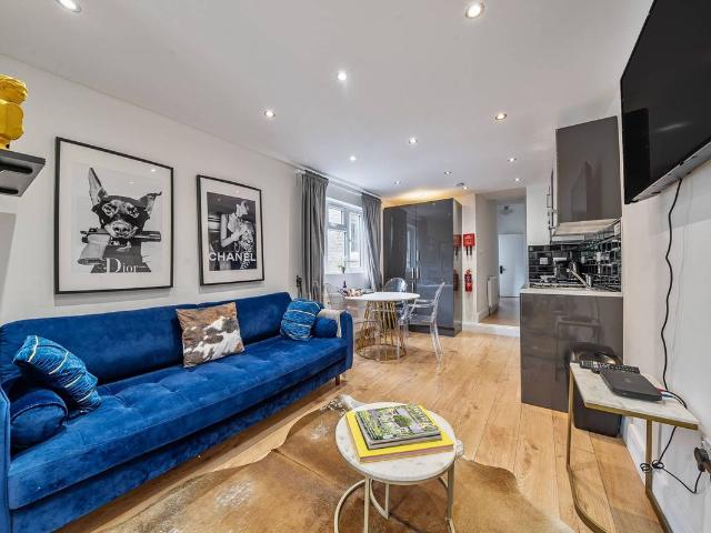 Crystal Palace Road, East Dulwich, London SE22, 2 bed flat to rent, £3,900 pcm | PrimeLocation