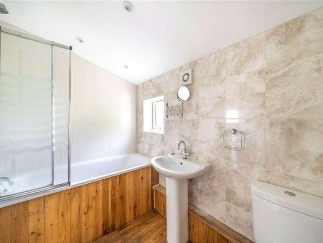 Crystal Palace Road, East Dulwich, London, SE22