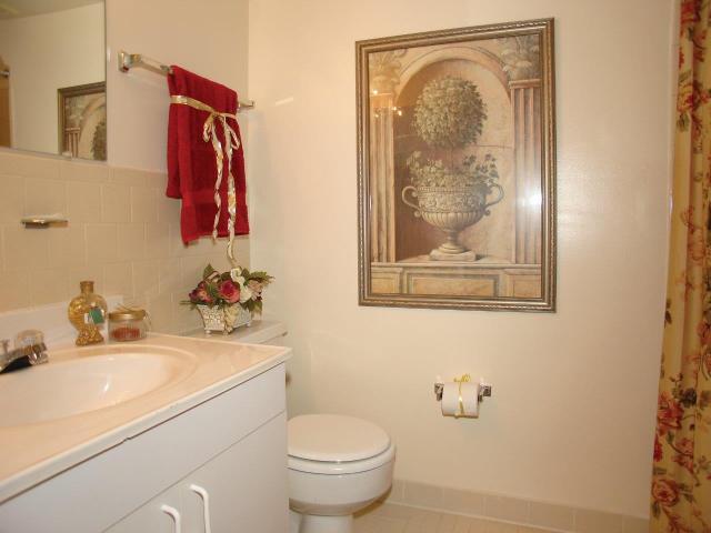 Crystal Springs 3 Bedroom Apartment for Rent at 14301 Georgia Ave, Aspen Hill, MD 20906 Aspen Hill