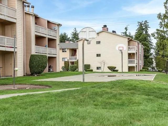 Crystal Springs 1 Bedroom Apartment for Rent at 702 W Casino Rd, Everett, WA 98204 Westmont