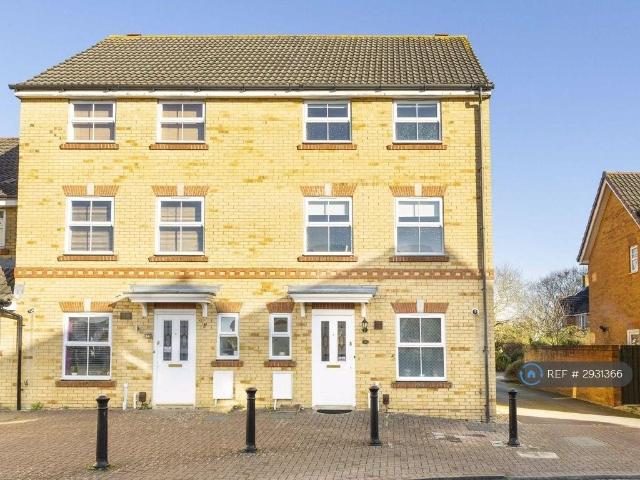 Crystal Way, Bradley Stoke, Bristol. 4 bed end of terrace house to rent £2,600 pcm £600 pw