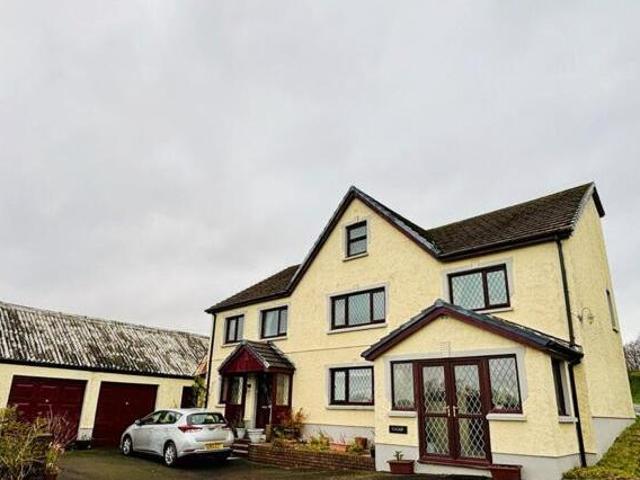 Cwmann, Lampeter, 5 Bedroom Detached
