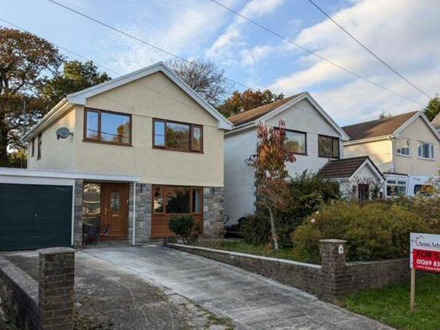 Cwmfferws Road, Tycroes, 3 Bedroom Link