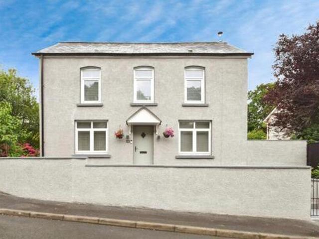 Cwmfferws Road, Ammanford, 4 Bedroom Detached