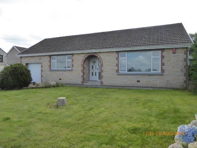 Cwmffrwd, Carmarthen SA31, 4 bed bungalow to rent, £1,450 pcm | PrimeLocation