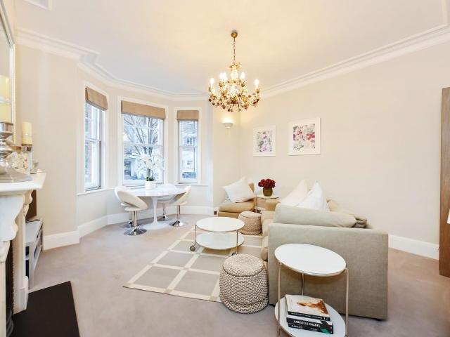 Cumberland Mansions, Brown Street, Marylebone W1H, 1 bed flat to rent, £3,445 pcm | PrimeLocation