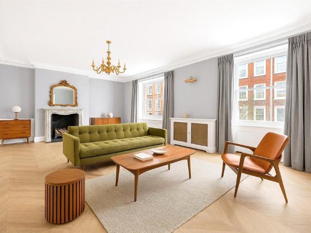 Cumberland Mansions, George Street. 4 bed apartment to rent £11,917 pcm £2,750 pw