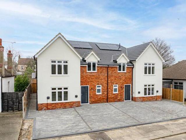 Cumberland Avenue, Southend on sea, 2 Bedroom Apartment