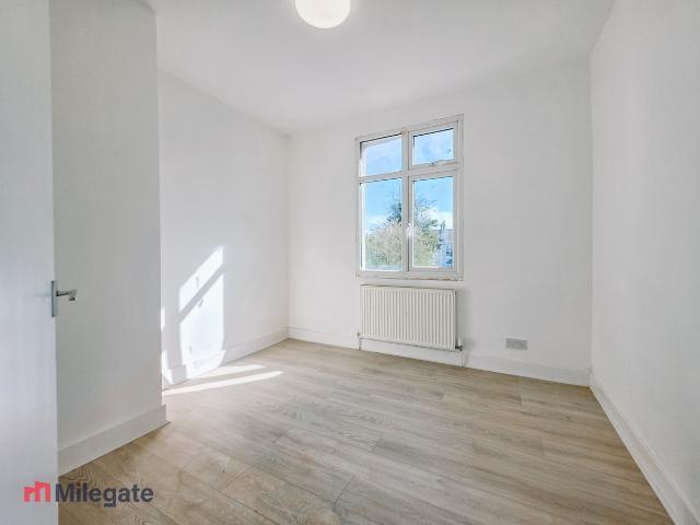 Cumberland Avenue, Southend On Sea SS2, 1 bed flat to rent, £945 pcm | PrimeLocation