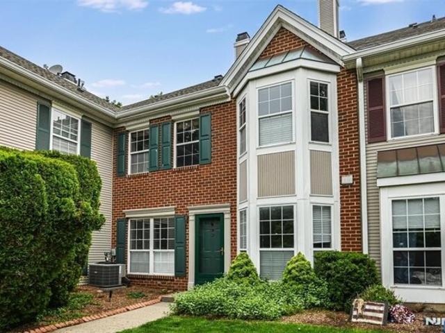 Cumberland Ct Unit,mahwah, Home For Sale