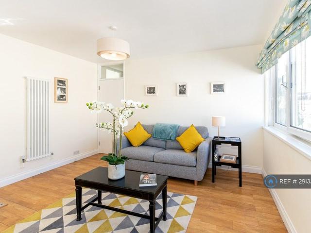 Cumberland Court, London, SW1V 1 bed flat to rent £1,900 pcm £438 pw