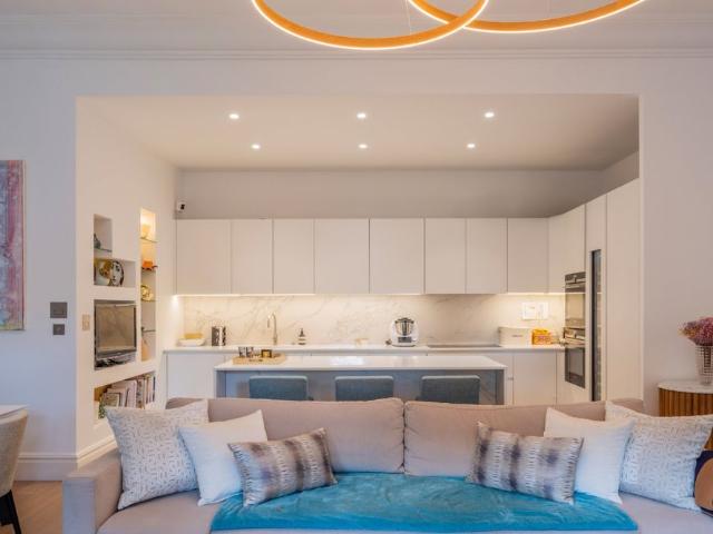 Cumberland House, Clifton Gardens, Little Venice, W9 1DX