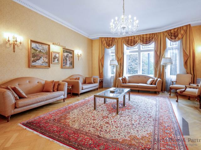 cumberland house, london, w8