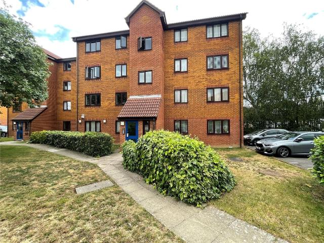Cumberland Place, London SE6, 1 bed flat to rent, £1,350 pcm | PrimeLocation