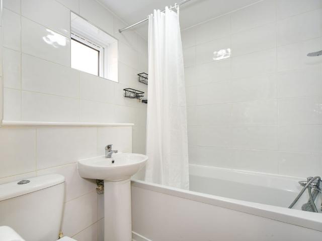 Cumberland Place, London SE6, Studio to rent, £1,300 pcm | PrimeLocation