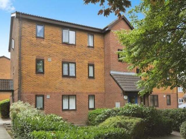 Cumberland Place, London, Studio Flat For