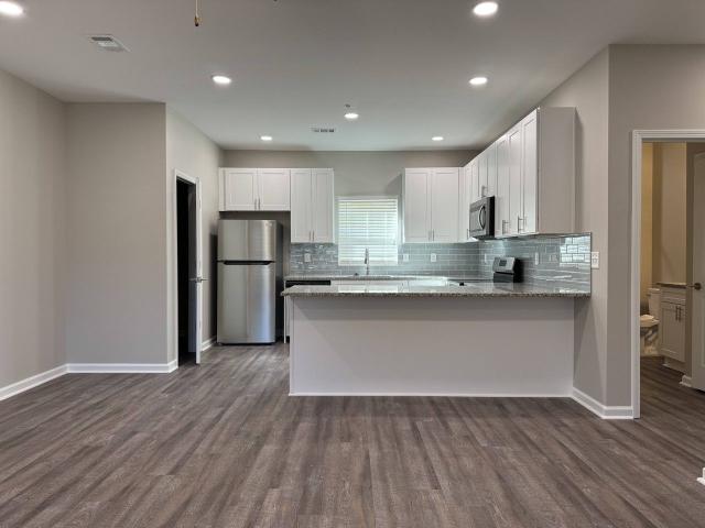 Cumberland Pointe 1 Bedroom Apartment for Rent at 1202 Wexford Hills Pkwy Se, Smyrna, GA 30080
