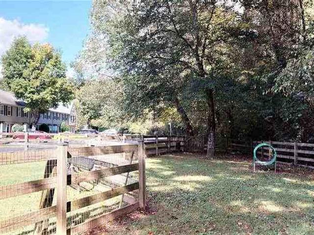 Cumberland Pointe 2 Bedroom Apartment for Rent at 1202 Wexford Hills Pkwy Se, Smyrna, GA 30080