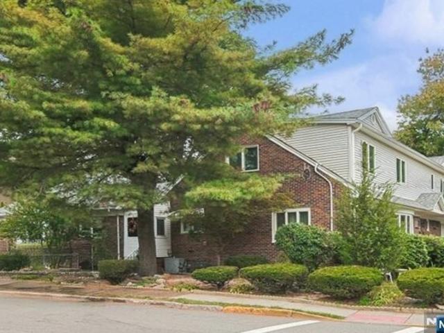 Cumbermeade Rd, Fort Lee, Home For Sale