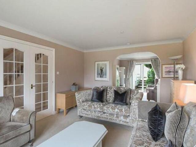 Cumbernauld, Glen Rosa Gardens, Glasgow, 3 Bedroom Terraced