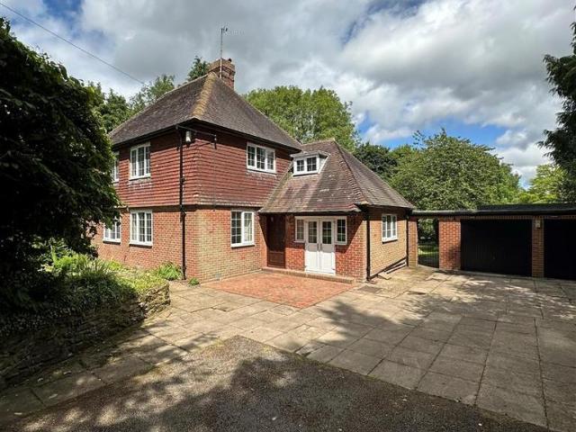 CUMNOR HILL, OXFORD 4 bed detached house to rent £3,500 pcm £808 pw