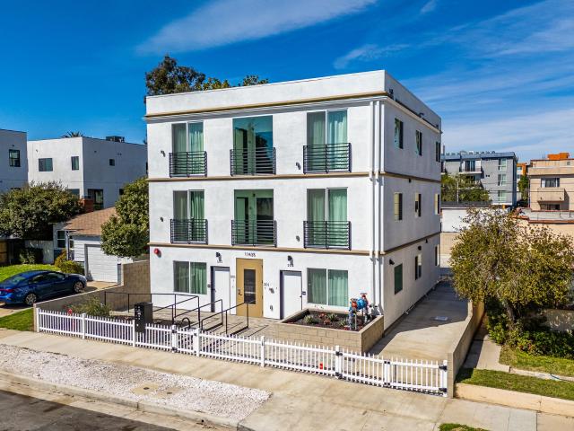 Cumpston Apartments
