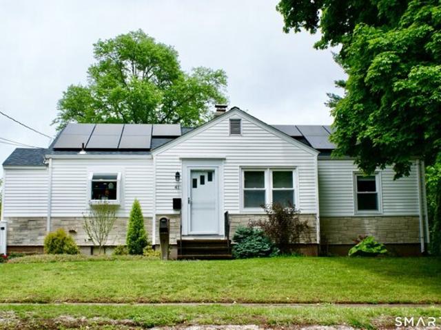 Cumpstone Dr, Hamden, Home For Sale