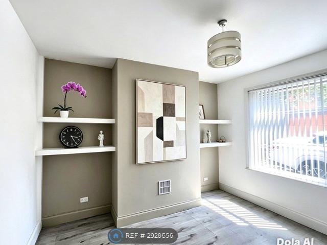 Cunliffe Street, Chorley PR7, 3 bed terraced house to rent, £950 pcm | PrimeLocation
