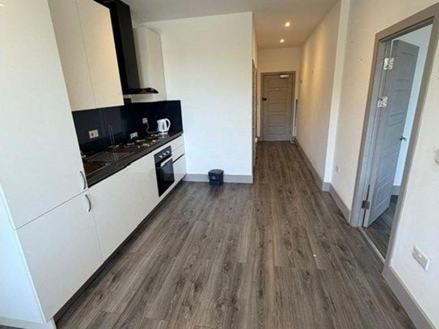 Cube House, Stoke Mandeville, Aylesbury HP22, 1 bed flat to rent, £890 pcm | PrimeLocation
