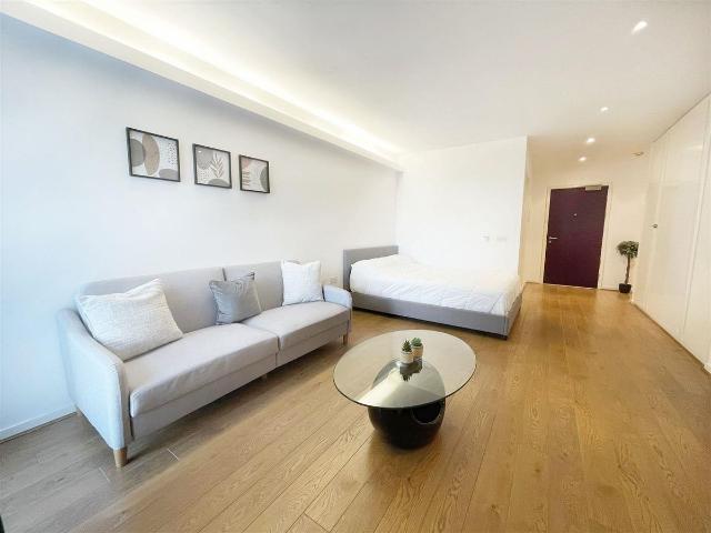 Cube West, City Centre B1, Studio to rent, £880 pcm | PrimeLocation