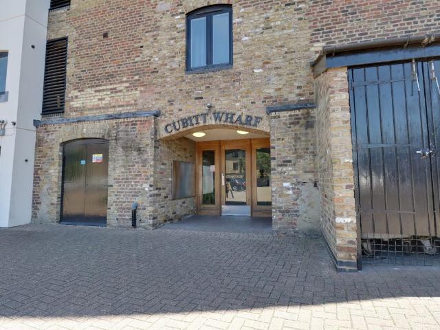 Cubitt Wharf, Storers Quay, London, Greater London E14, 1 bed flat to rent, £1,650 pcm | PrimeLocation