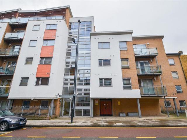 Cubix Apartments, Violet Road, London, E3
