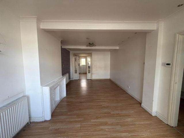Cuckoo Hall Lane, London N9, 3 bed detached house to rent, £2,450 pcm | PrimeLocation
