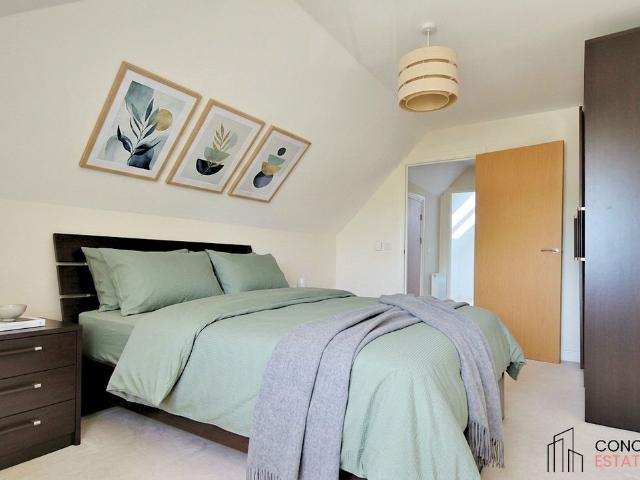 Cuddington Avenue, Worcester Park, Surrey KT4, 4 bed terraced house to rent, £3,300 pcm | PrimeLocation