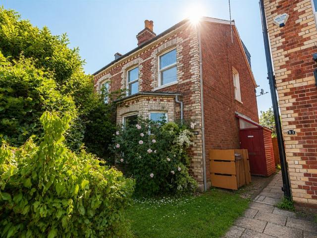 Culver Road, Reading RG6, 4 bed semi detached house to rent, £2,750 pcm | PrimeLocation